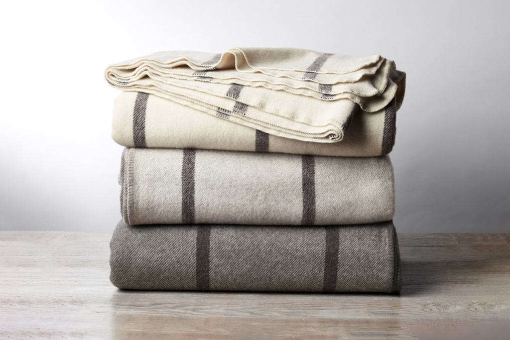 10 Easy Pieces: Winter Wool Blankets - Remodelista