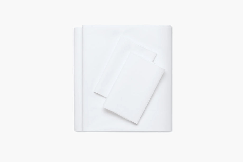 10 Easy Pieces: Simple White Sheets - Remodelista
