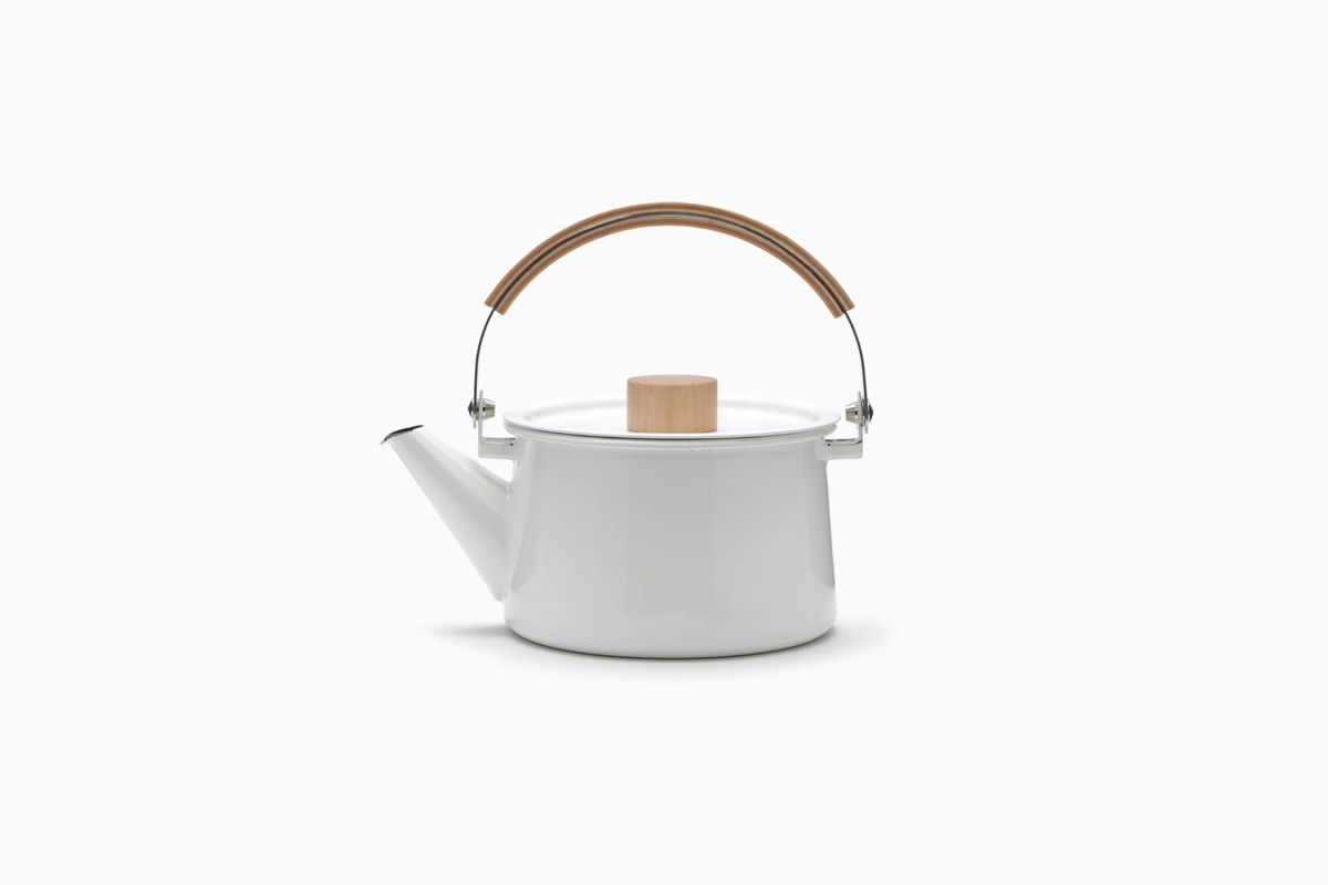 10 Easy Pieces: Classic Teakettles - Remodelista