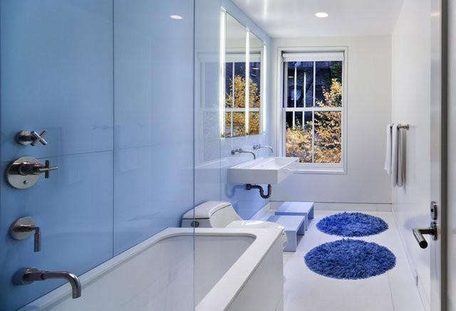 Feeling Blue: Baths from the Remodelista Architect/Designer Directory ...