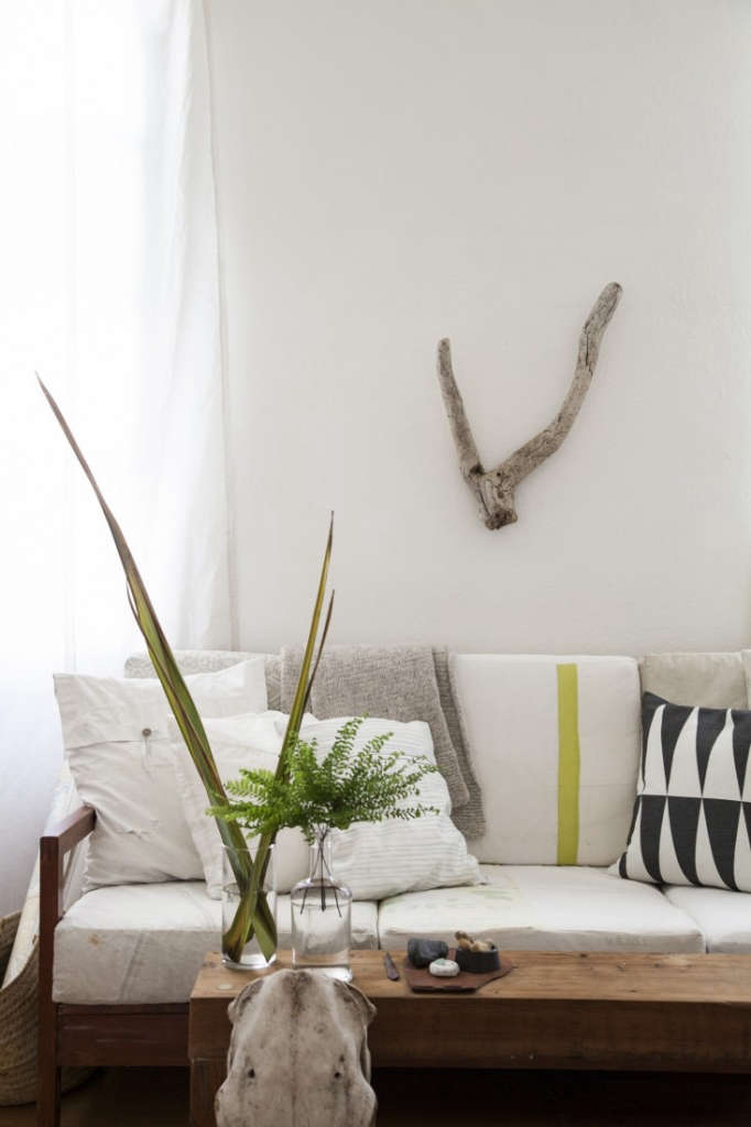 13 Summer Essentials Made from Recycled Sails - Remodelista