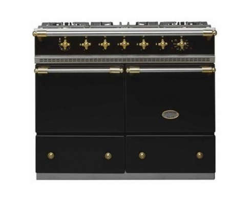 6 Château-Style Cooking Ranges for the Luxe Holiday Kitchen - Remodelista