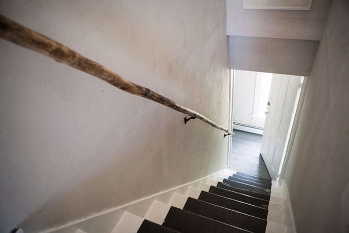 11 Subtle, DIY Ways to Use Tree Branches Indoors