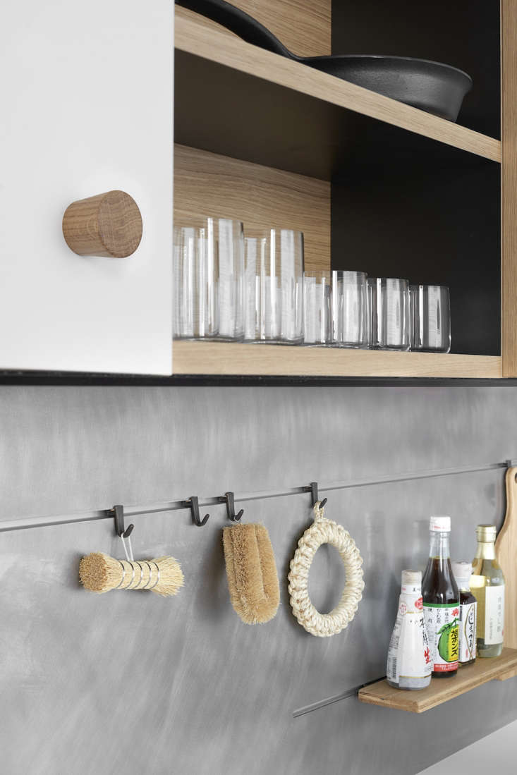 Kitchen of the Week: Jasper Morrison's First Modular Kitchen for ...