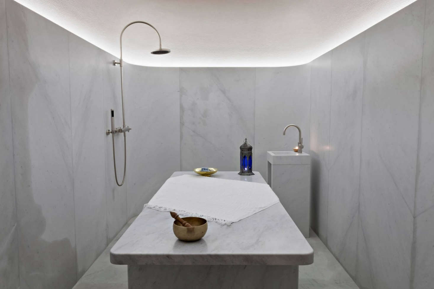 Trend Alert: 13 Sculptural Baths and Showers - Remodelista