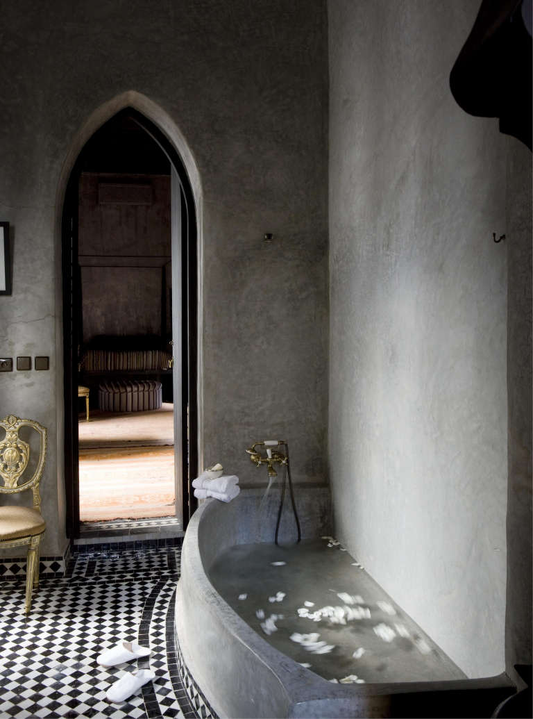 Trend Alert: 13 Sculptural Baths and Showers - Remodelista