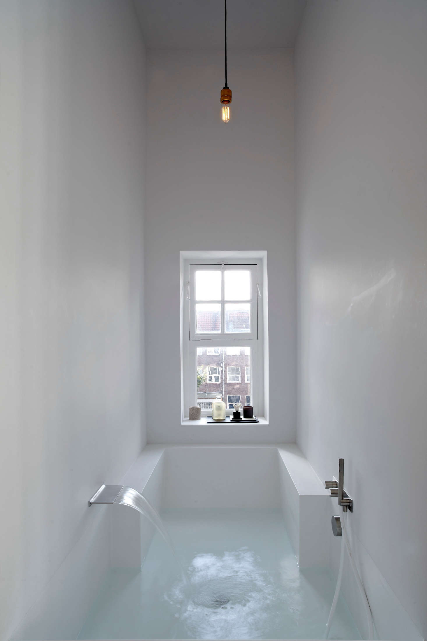 Trend Alert: 13 Sculptural Baths and Showers - Remodelista