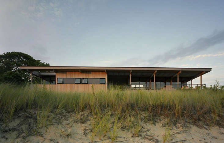 10 Modern Wood Beach Houses from the Remodelista Architect/Designer ...