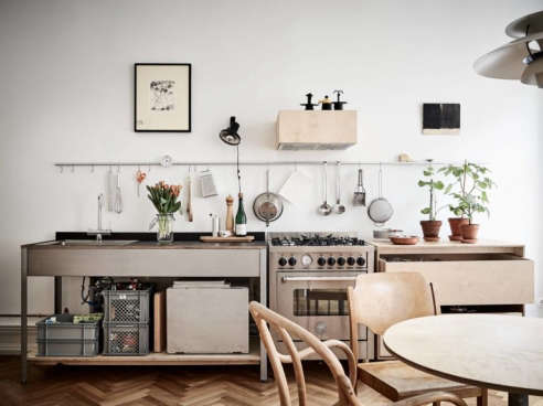 The Unfitted Kitchen: 14 Deconstructed Spaces - Remodelista