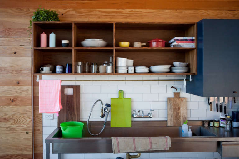 10 Easy Pieces: Best Budget Kitchen Faucets - Remodelista