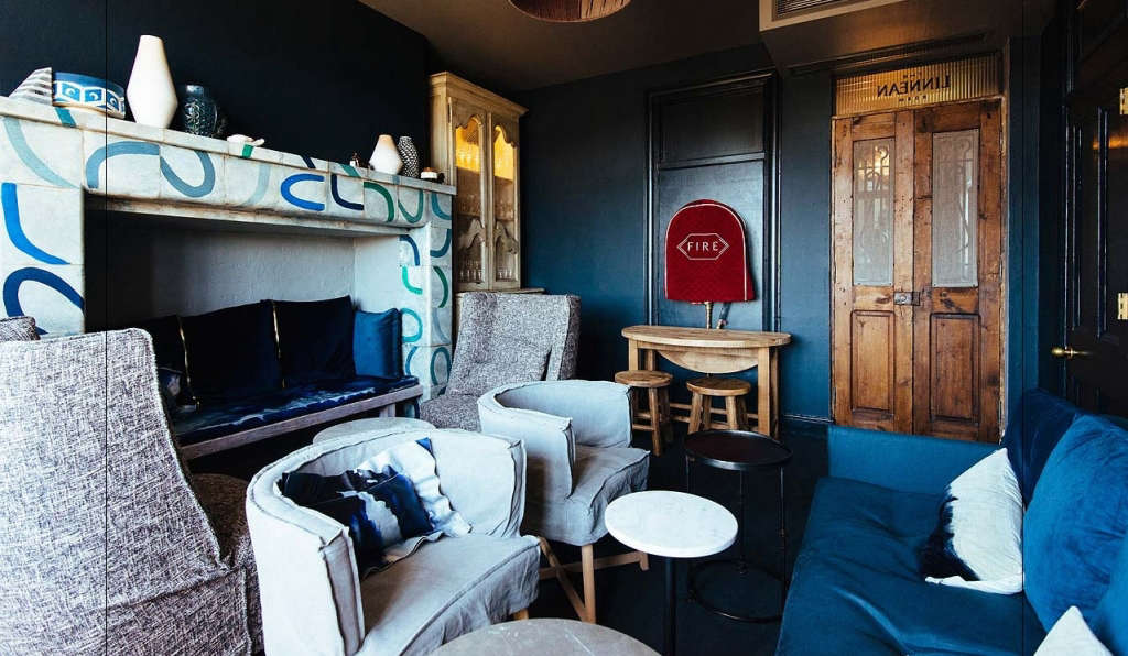 Hotel Palisade: Seaside Glamour on Sydney Harbor, from Sibella Court ...