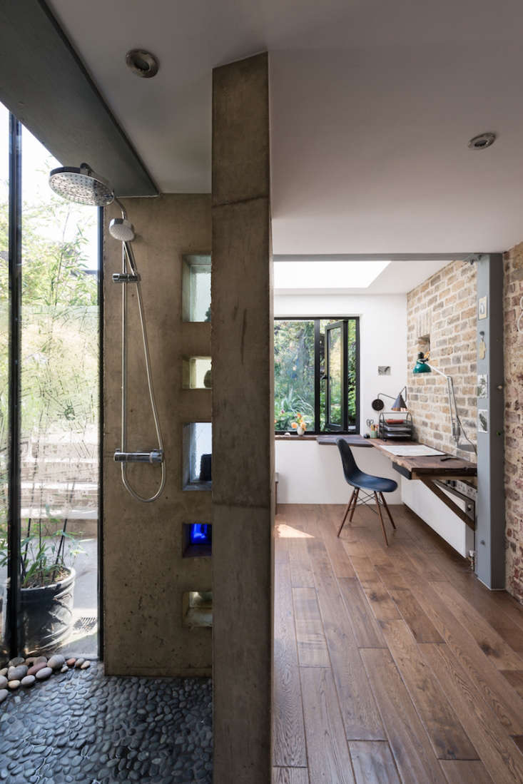 A Light-Filled Writing Studio (plus Outdoor Shower) for a London Author ...