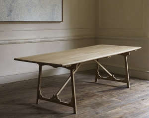 10 Easy Pieces: Traditional Refectory Tables - Remodelista