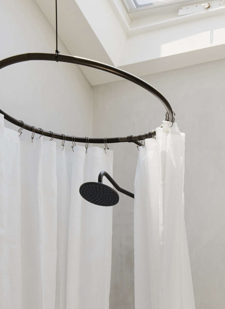 Bathroom of the Week: In Brooklyn Heights, An Ethereal Bath in White ...