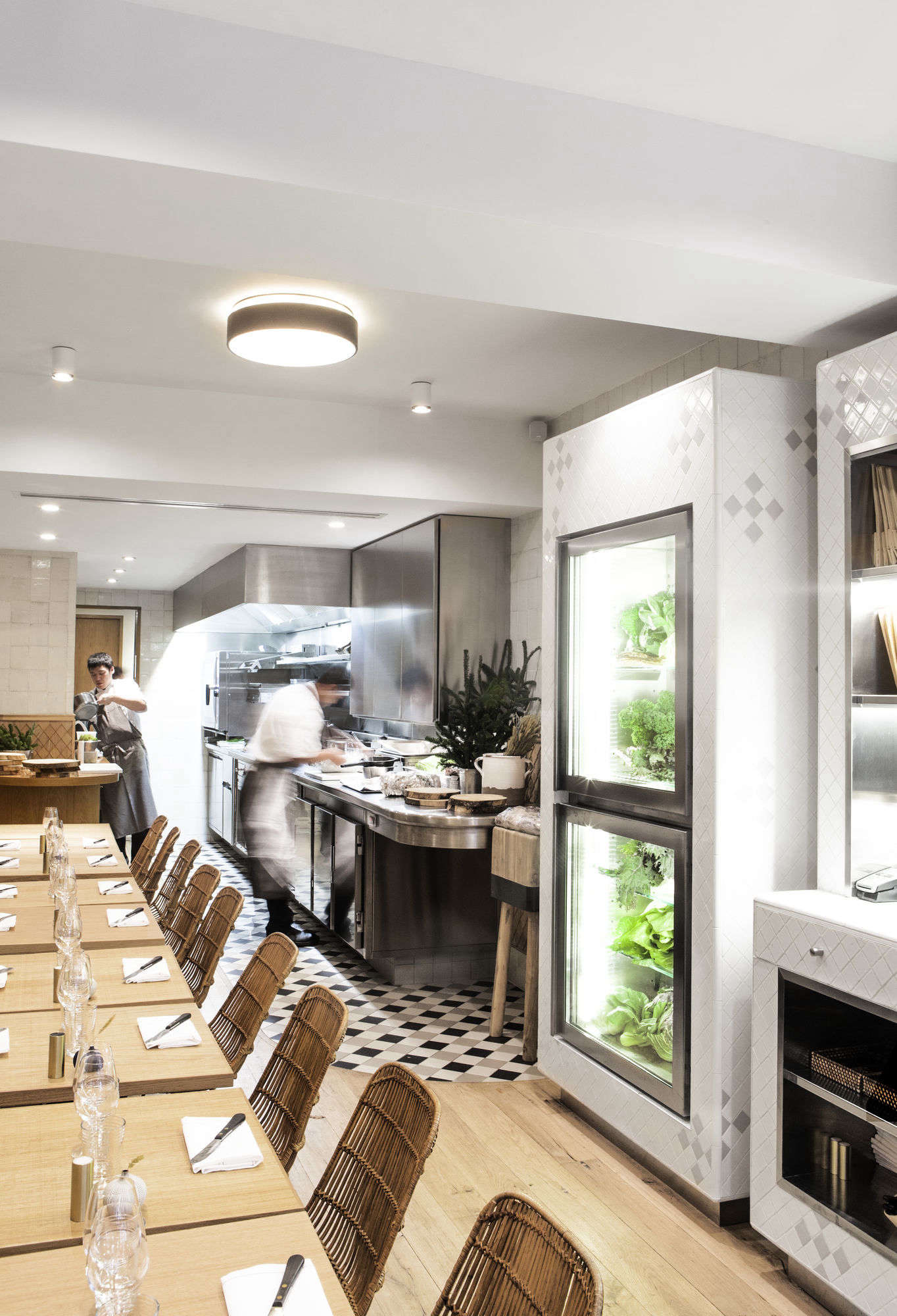 Fashion's Favorite Restaurant in Paris: Clover on the Left Bank ...