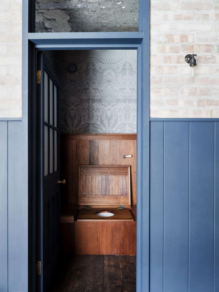 A Vintage-Style Loo in London, via Mark Lewis - Remodelista