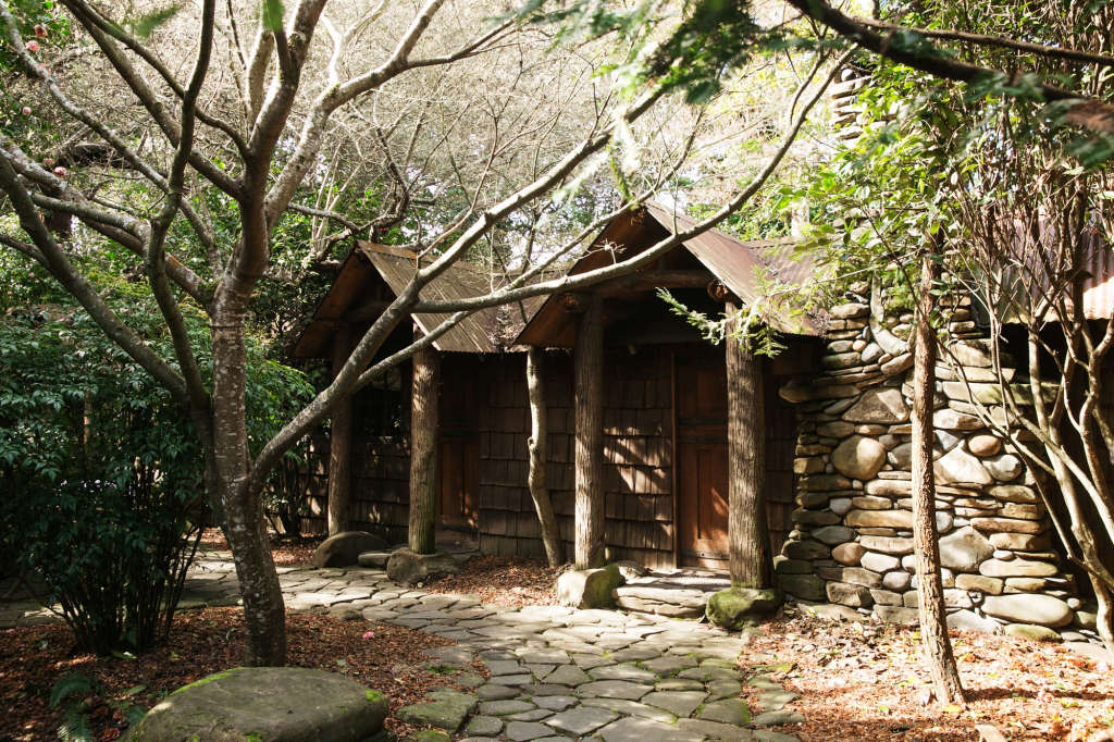 Manka's Inverness Lodge: A 1900s Lodge Reborn in Northern California ...