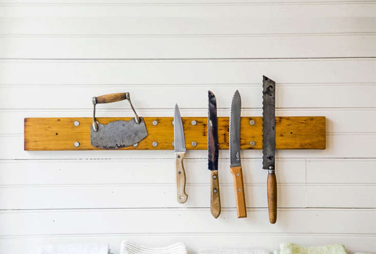 10 Easy Pieces: Wall-Mounted Magnetic Wood Knife Racks - Remodelista
