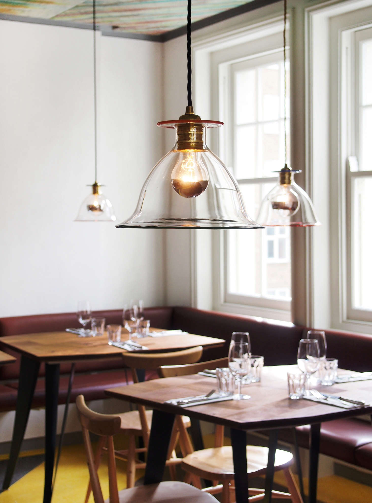 A Color-Blocked Cafe in London Inspired by Shades of the Seventies ...