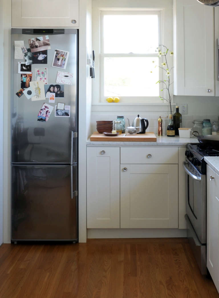 14 Tricks for Maximizing Space in a Tiny Kitchen, Urban Edition ...