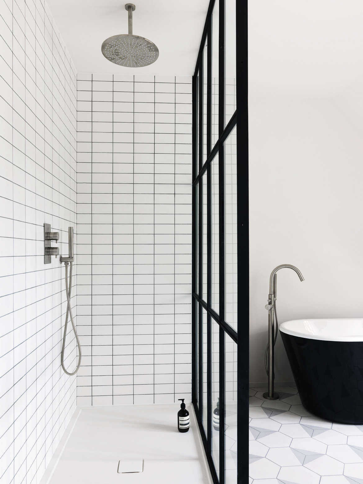 Bathroom of the Week: Steel-Frame Shower Doors in a Fanciful London ...