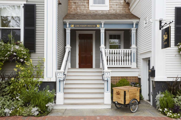 Greydon House: A Seafarer's Inn (with Maritime Finds) on Old Nantucket ...