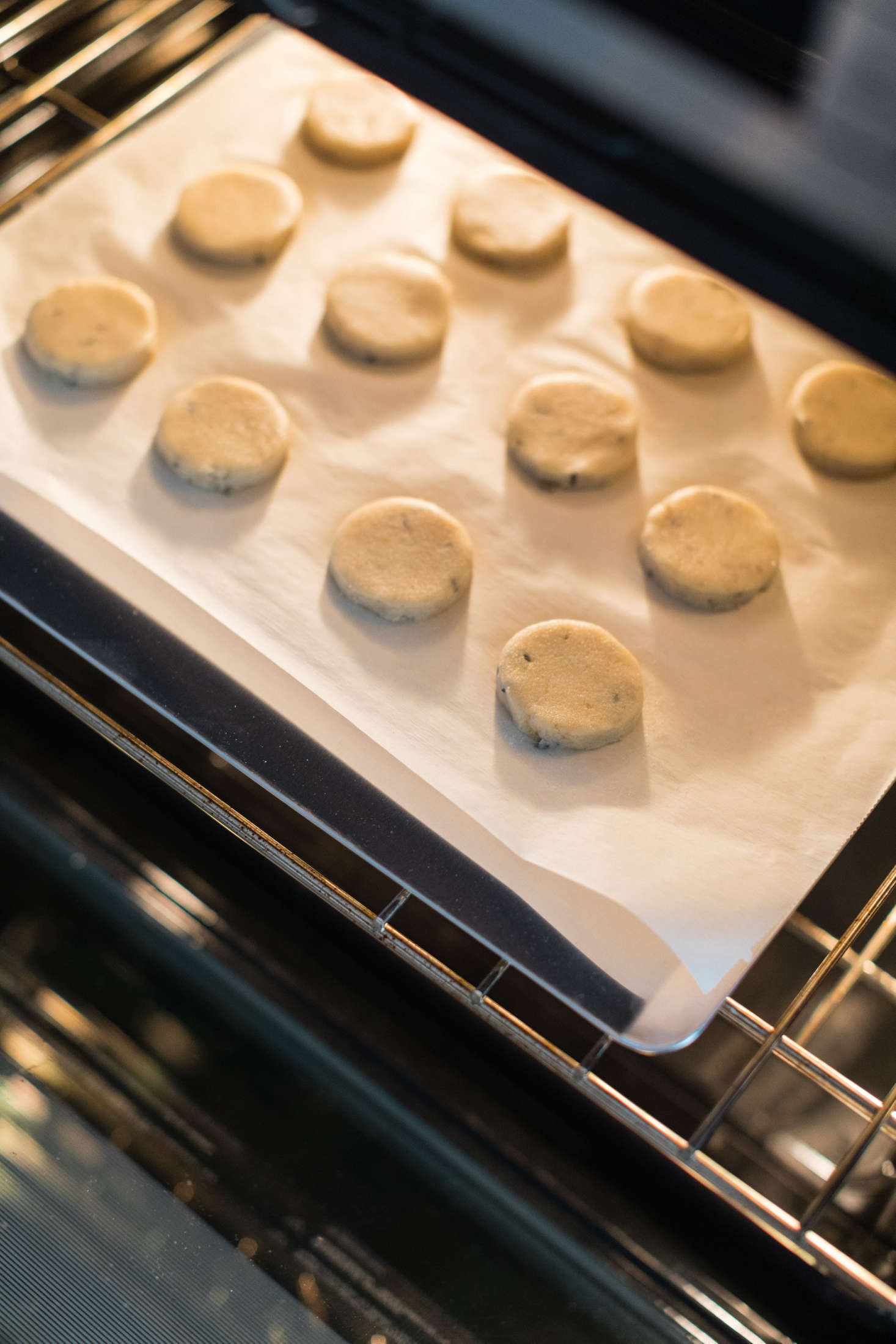 Baking with Bosch: Lemon Lavender Shortbread Cookies - Remodelista