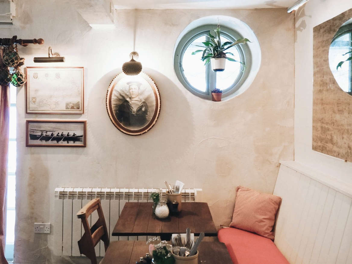 The Ferry Boat Inn: 15 Ideas to Steal from a Seaside Pub in Cornwall ...
