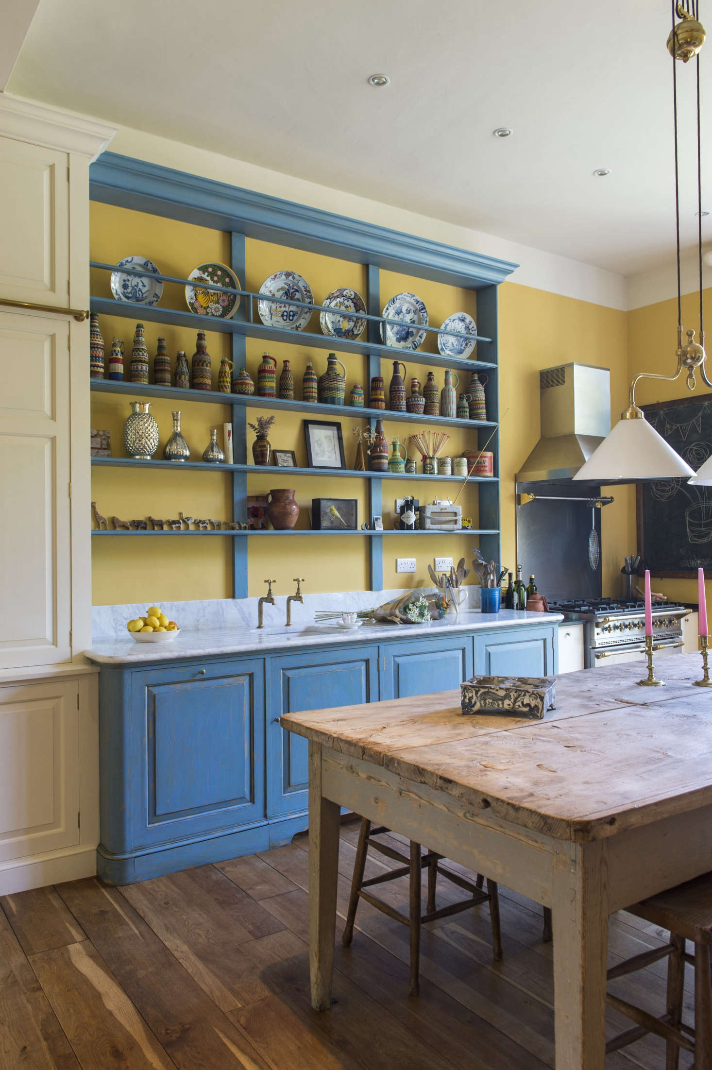 The Cookery: 16 Favorite Traditional English Kitchens from the ...