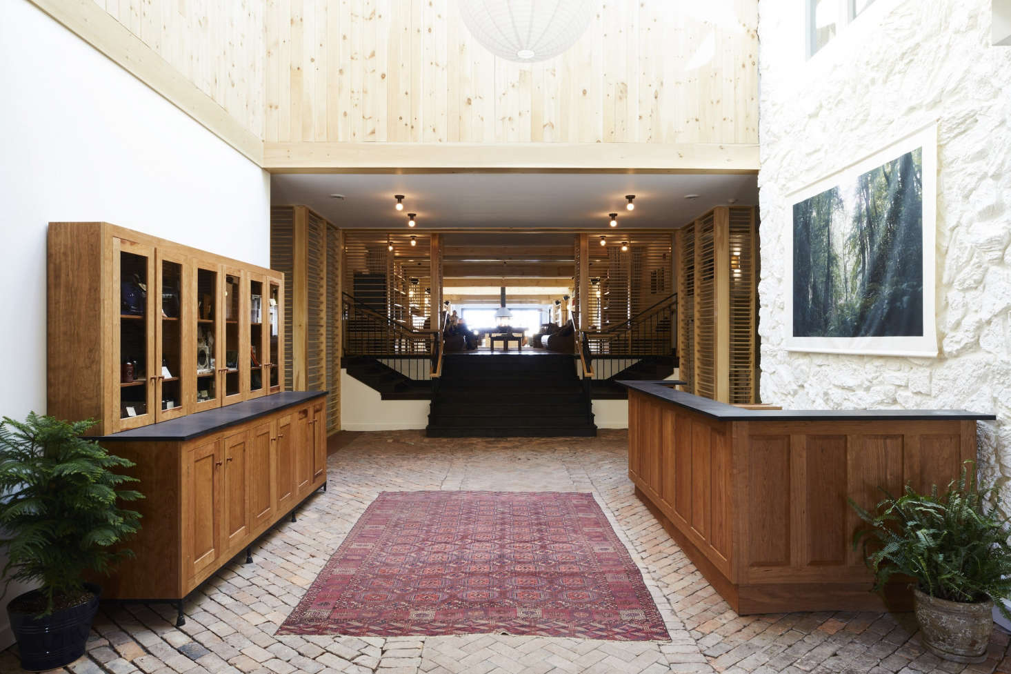 Scribner’s Catskill Lodge: An Eccentric 1960s Lodge with a Modern ...