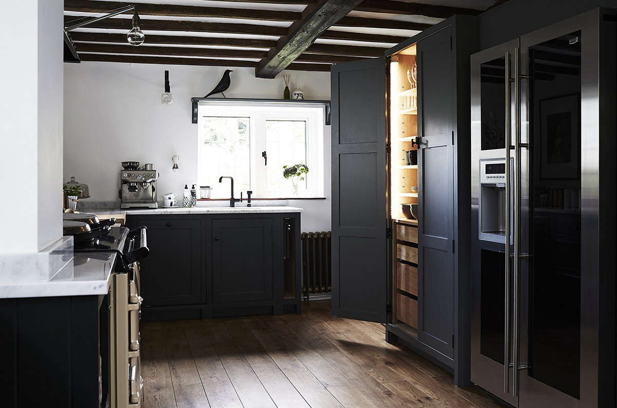 Best Professional UK Interior: Thatched Cottage Kitchen by Fawn ...