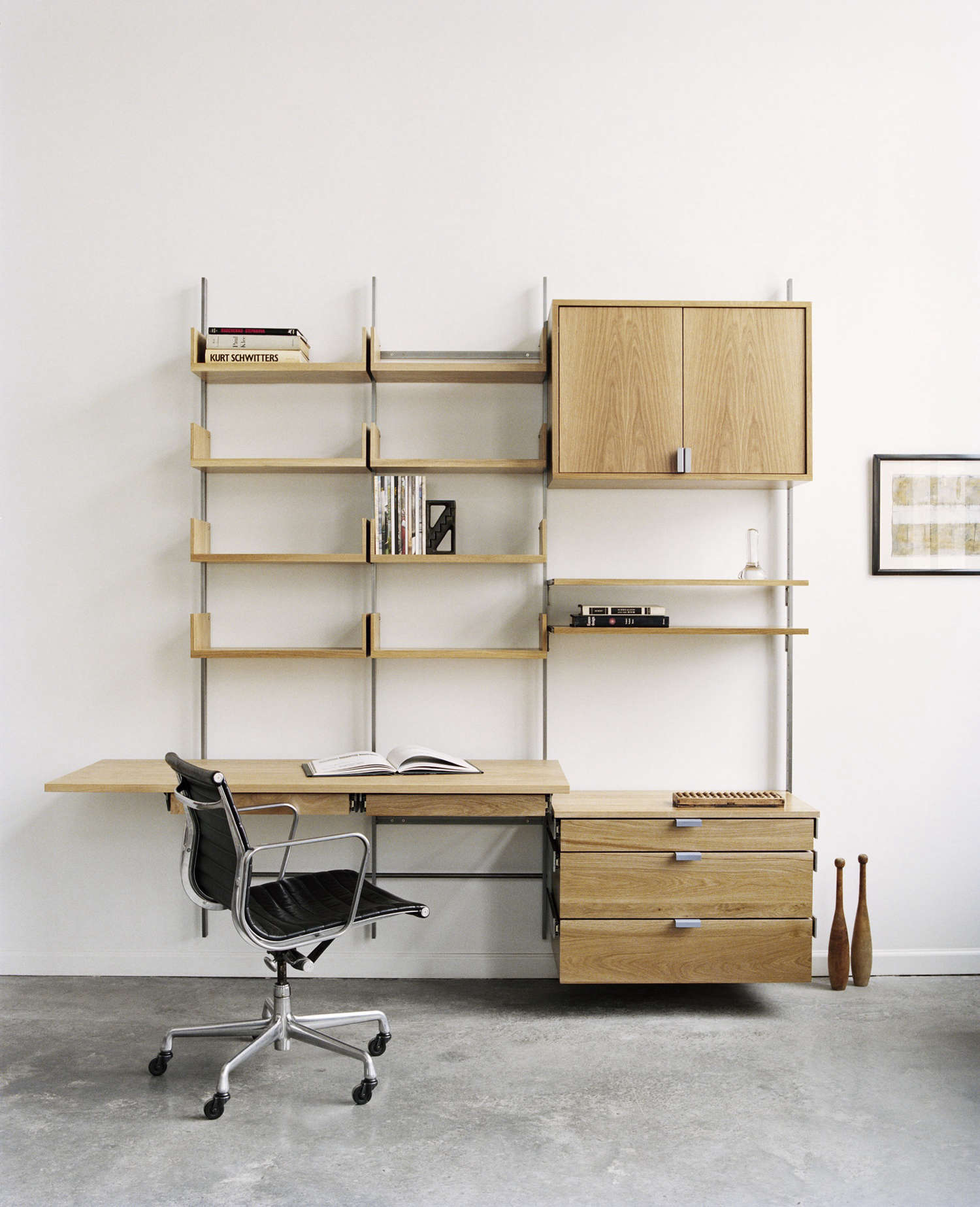 10 Easy Pieces: Wall-Mounted Shelving Systems - Remodelista