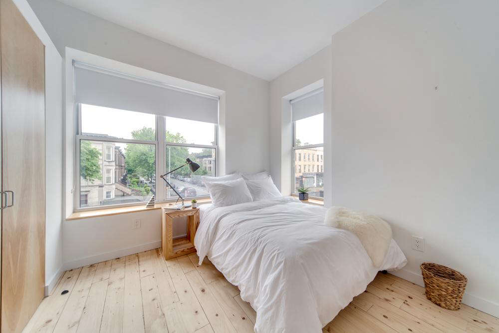 Expert Advice: 11 Ideas for an Elevated Dorm Room from Brooklyn's Top ...