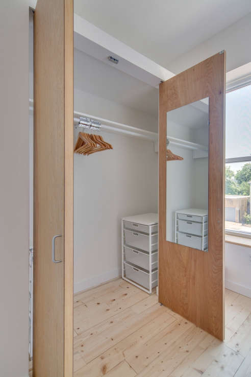 Expert Advice: 11 Ideas for an Elevated Dorm Room from Brooklyn's Top ...