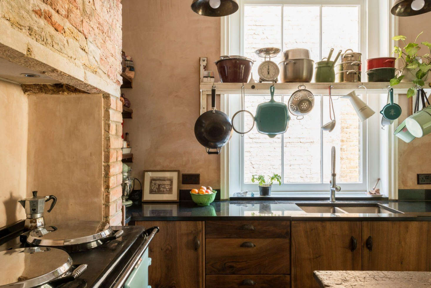 The Cookery: 16 Favorite Traditional English Kitchens from the ...