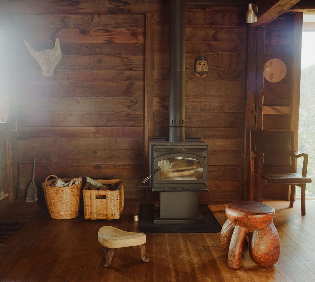 Blunk House: Inside a Master's Sculptural Homestead, Hewn by Hand, in ...