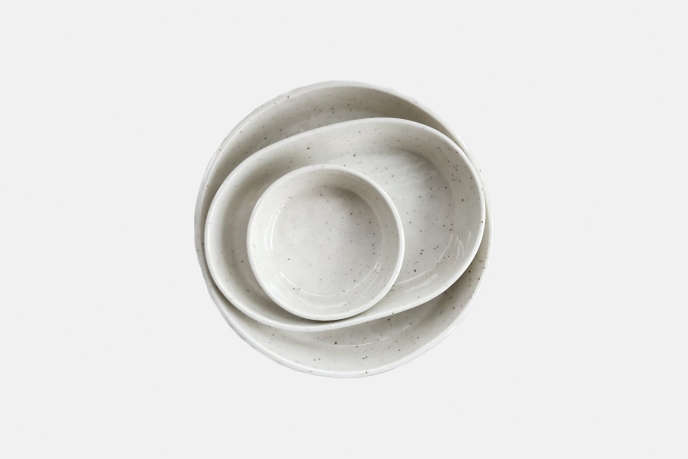 10 Easy Pieces: Ceramic Trays - Remodelista