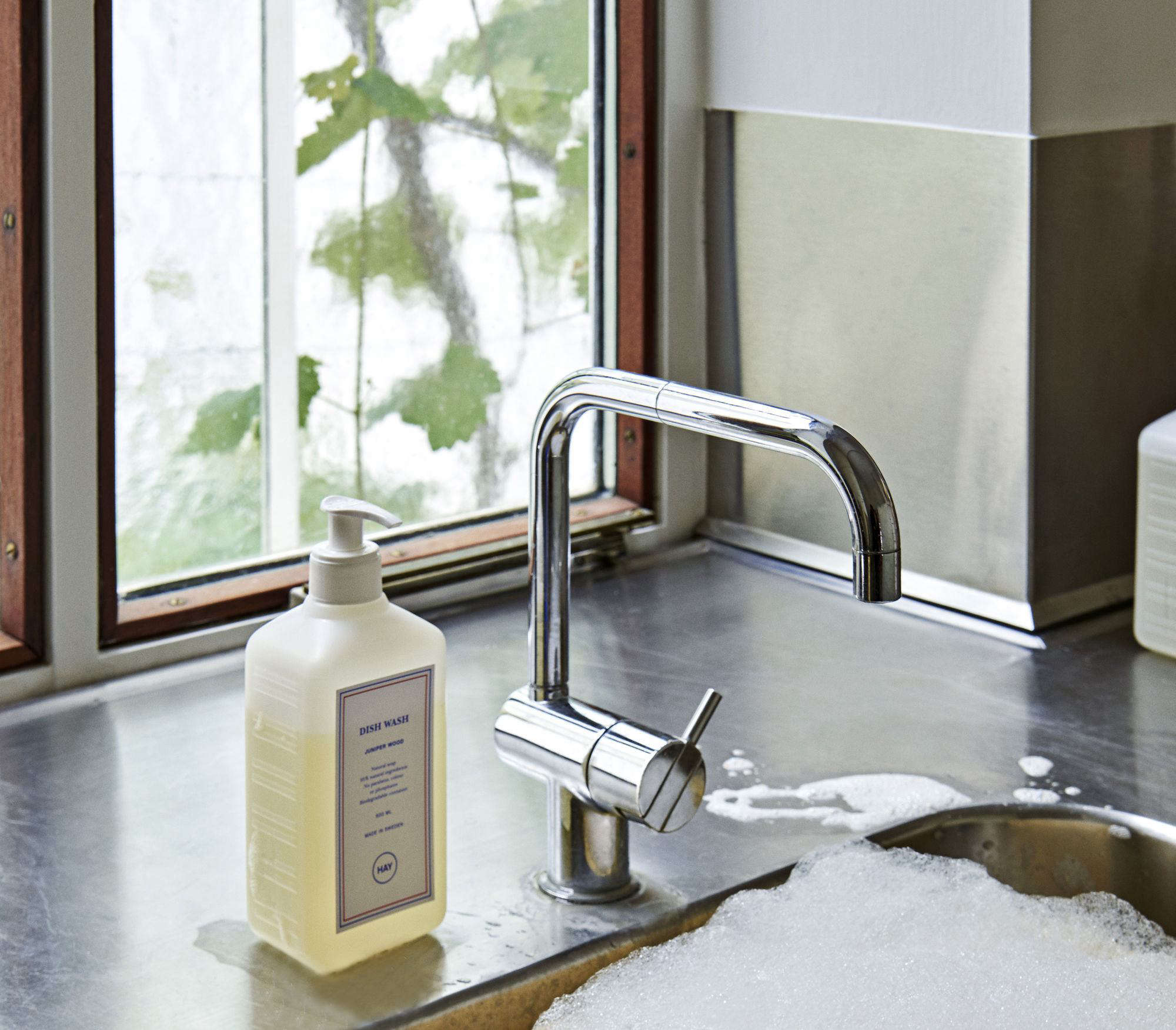 Trend Alert: 12 Modern, Fragrant, All-Natural Dishwashing Liquids ...