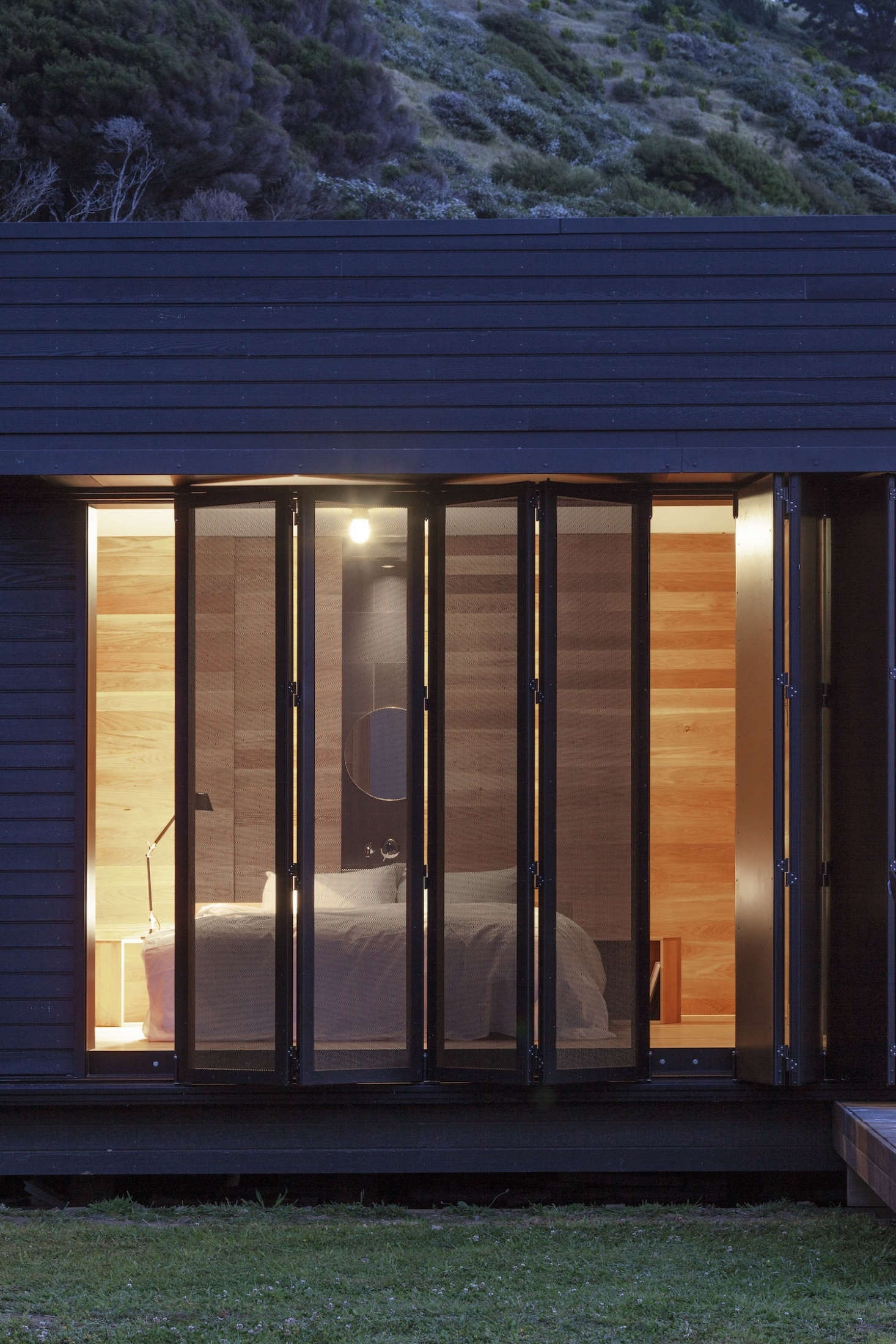 An Off-the-Grid Cottage in New Zealand, Available for Rent - Remodelista