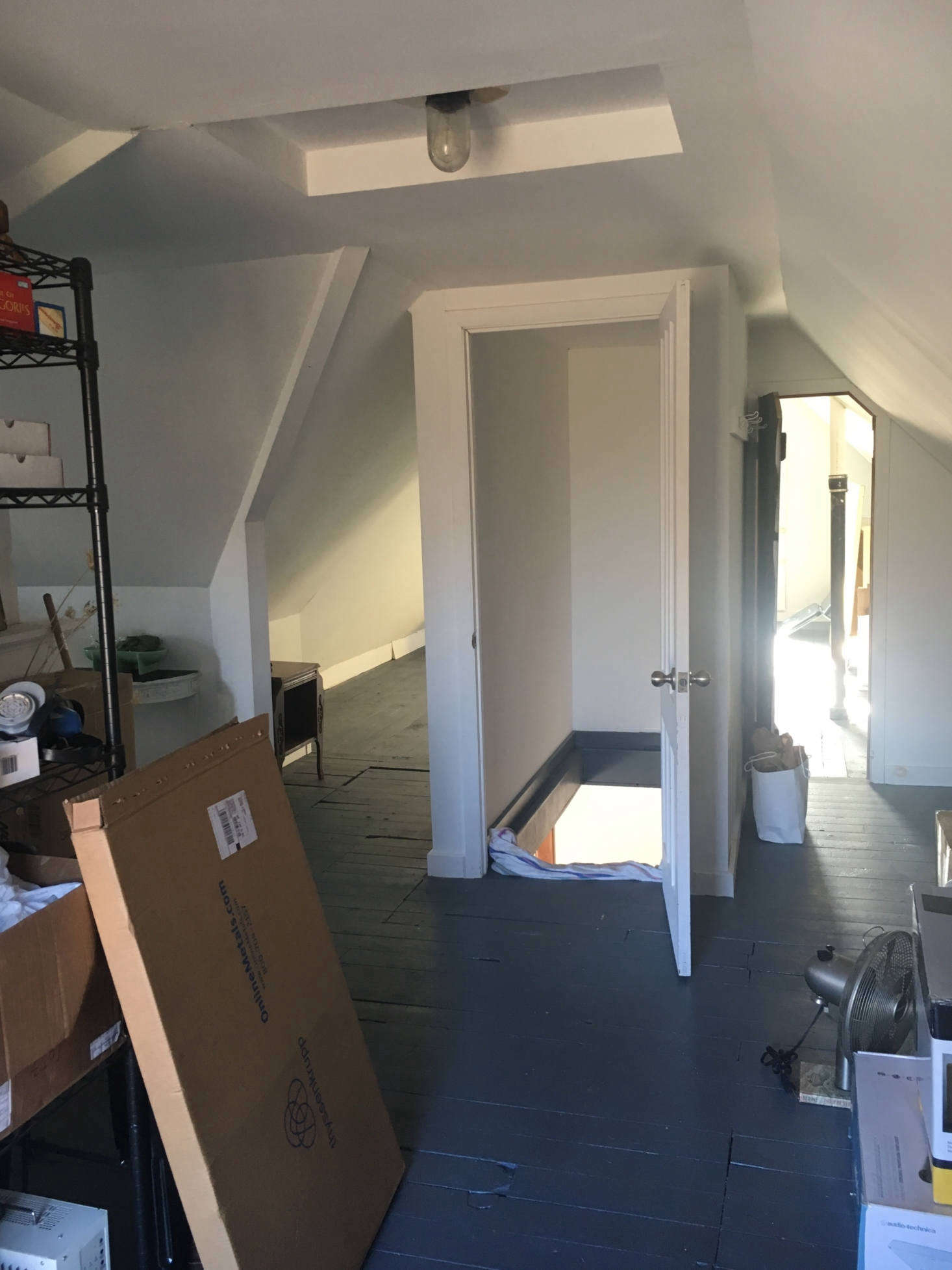 Before & After: An Airy Summer Bedroom in a Catskills Farmhouse, DIY ...