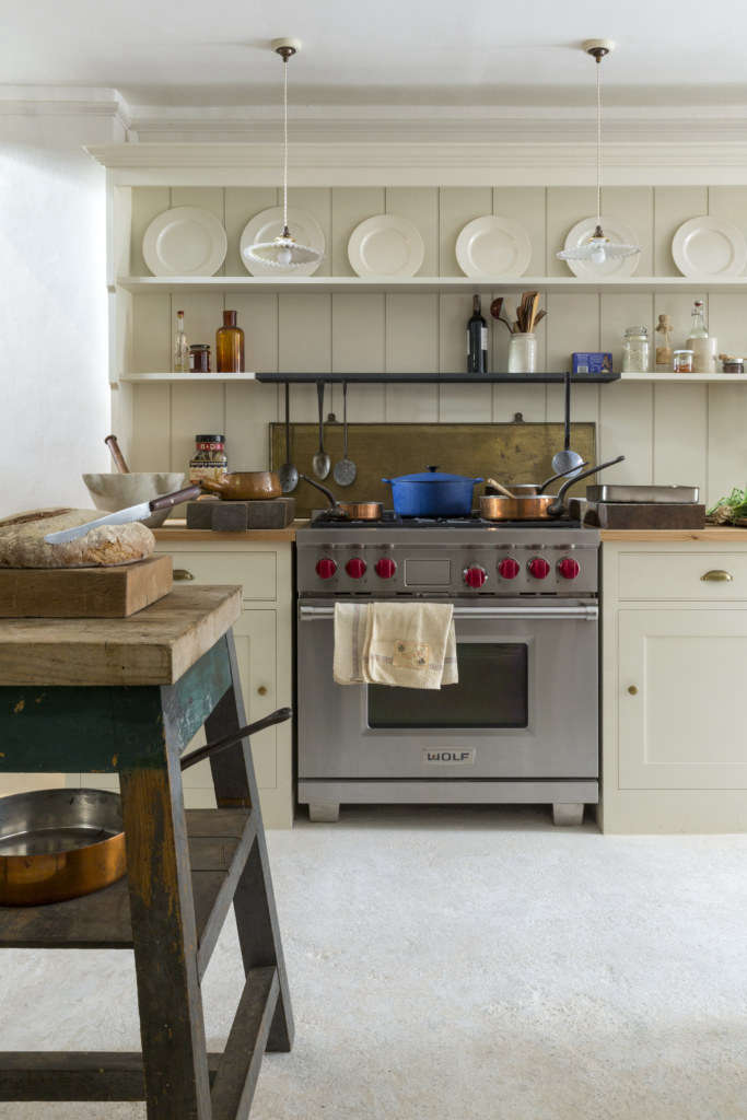 Classic English kitchen design by Plain English at Howe London