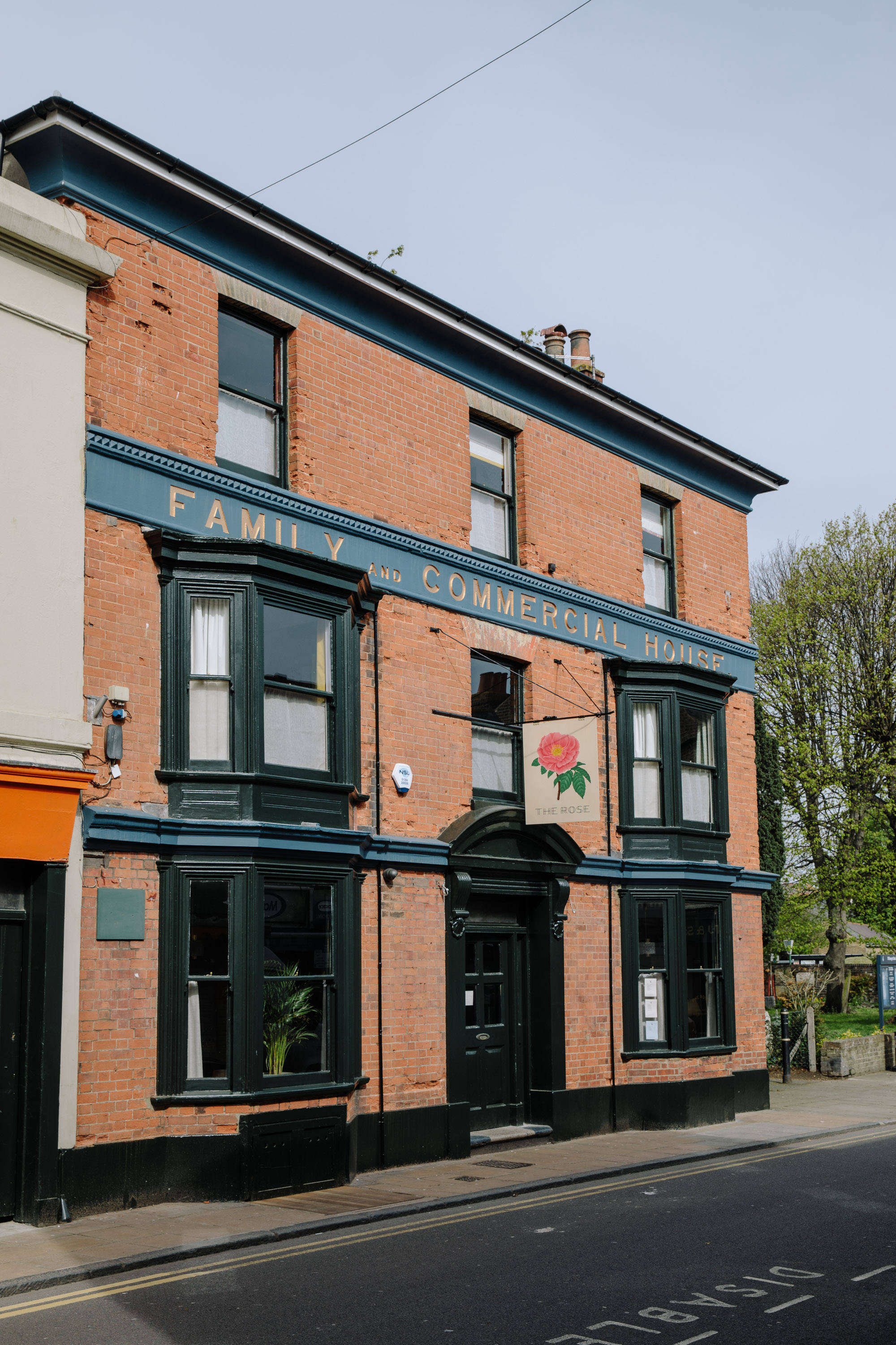 The Rose: A Singular Seaside Inn on the English Coast, Color Edition ...