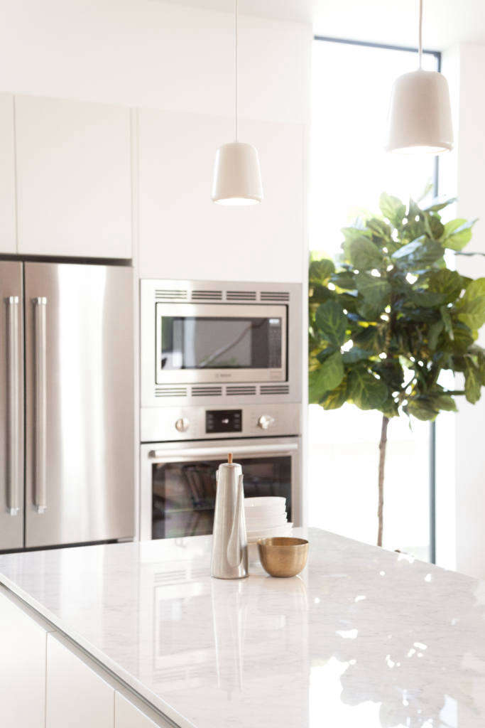 How to Choose Between a Range or a Cooktop and Wall Oven in the Kitchen ...