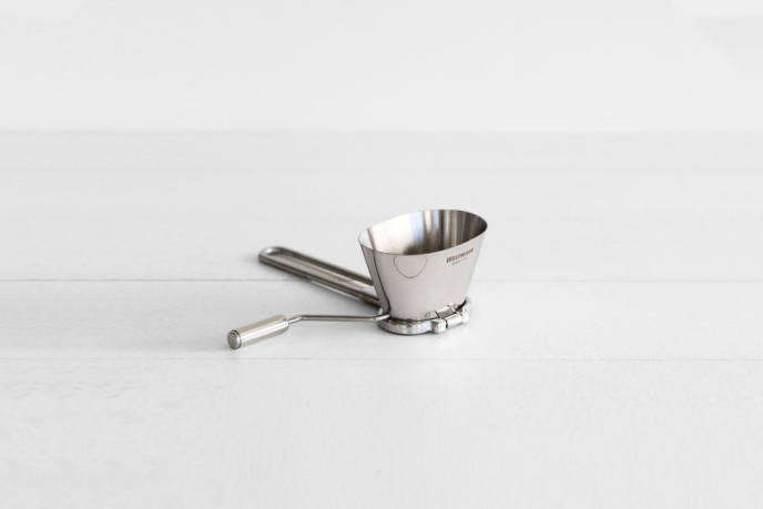 10 Easy Pieces: Editors' Favorite Hand-Operated Kitchen Tools - Remodelista