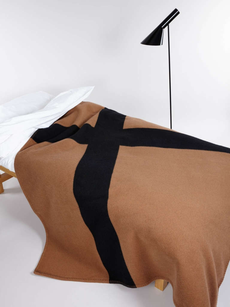 Sumptuous Blankets by Traditional Scottish Weavers Begg & Co.