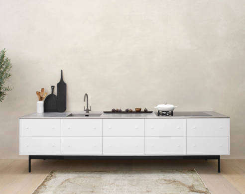 Kitchen of the Week: New Kitchen Components from an English Sculptor ...