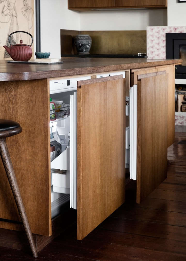 The New Scandinavian Look: A Danish Kitchen that's Equal Parts Refined ...