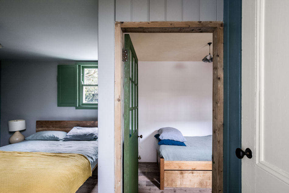 Dreamy Colors in a Former Victorian Coach House in Hackney