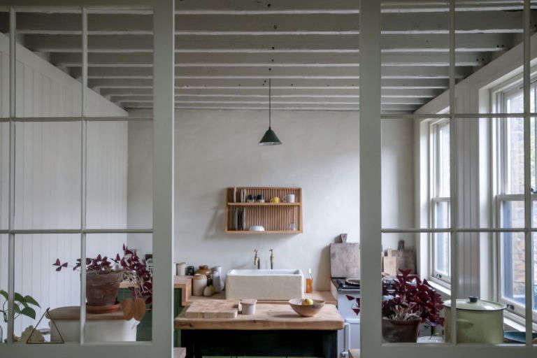 Dreamy Colors in a Former Victorian Coach House in Hackney