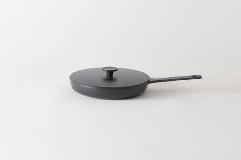 10 Easy Pieces: Cast Iron Cookware - Remodelista